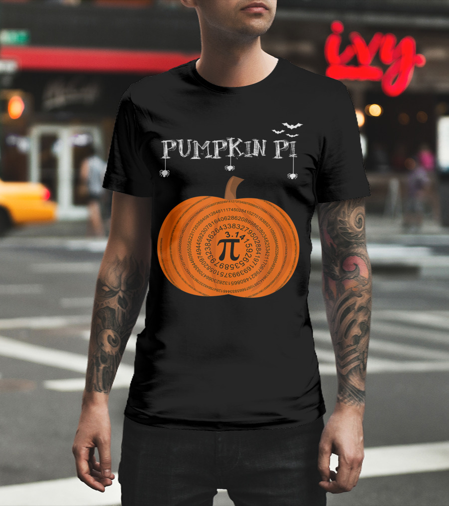 Pumpkin Pi Halloween Math Teachers Pumpkin With Pi Symbol And Bats T-Shirt