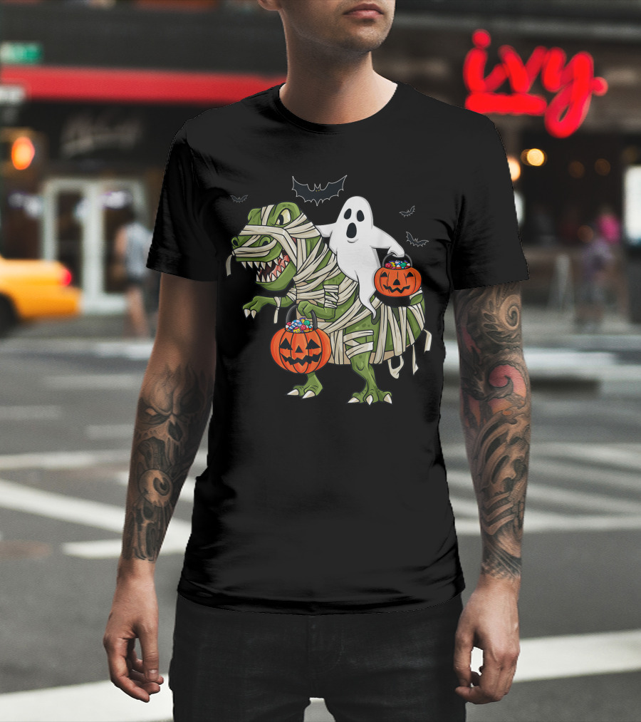 Halloween Ghost Riding Mummy Dinosaur With Pumpkins And Bats T-Shirt
