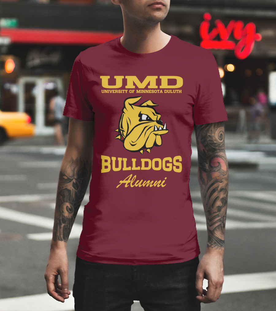 UMD University Of Minnesota Duluth Bulldogs Alumni T-Shirt