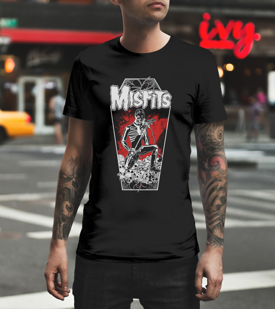 Misfits Coffin Skeleton Skulls Red Black T-Shirt