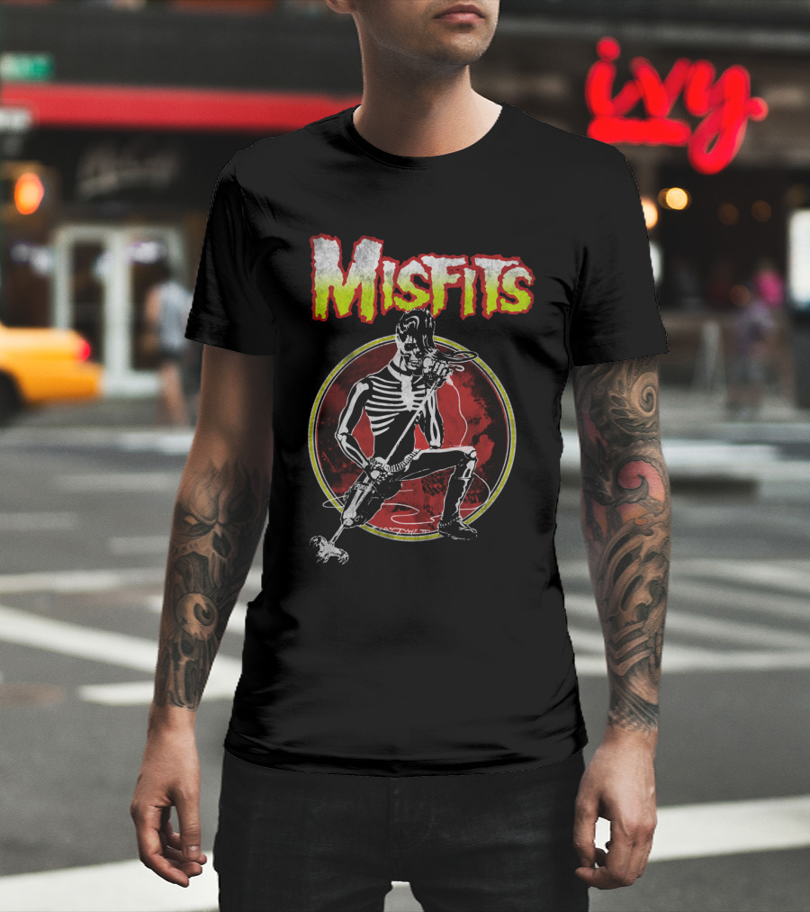 Misfits Skeleton Mic Rock Artwork T-Shirt