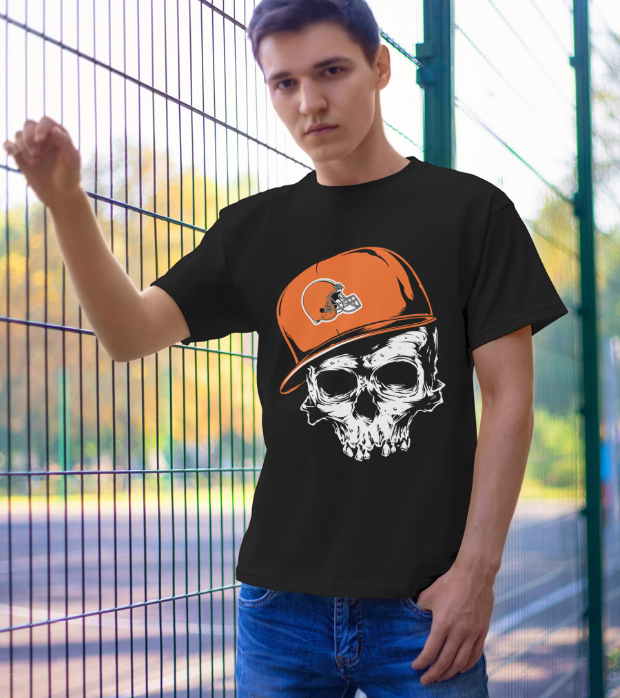 Cleveland Browns Skull With Helmet Cap T-Shirt