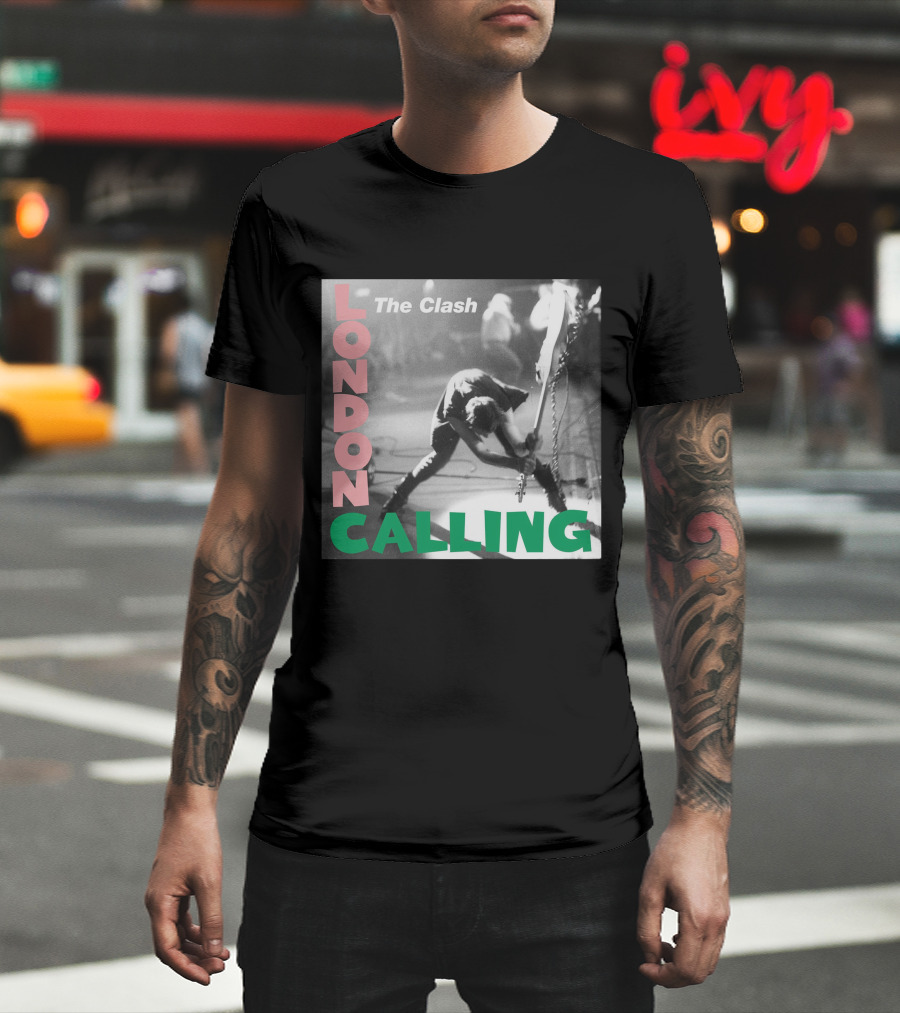 The Clash London Calling Album Cover Black And White Photo Iconic Rock Band T-Shirt