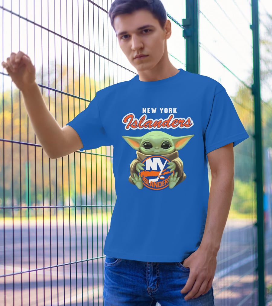 New York Islanders Baby Yoda Holding NY Islanders T-Shirt