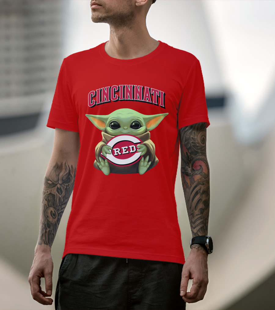 Cincinnati Reds Baby Yoda T-Shirt