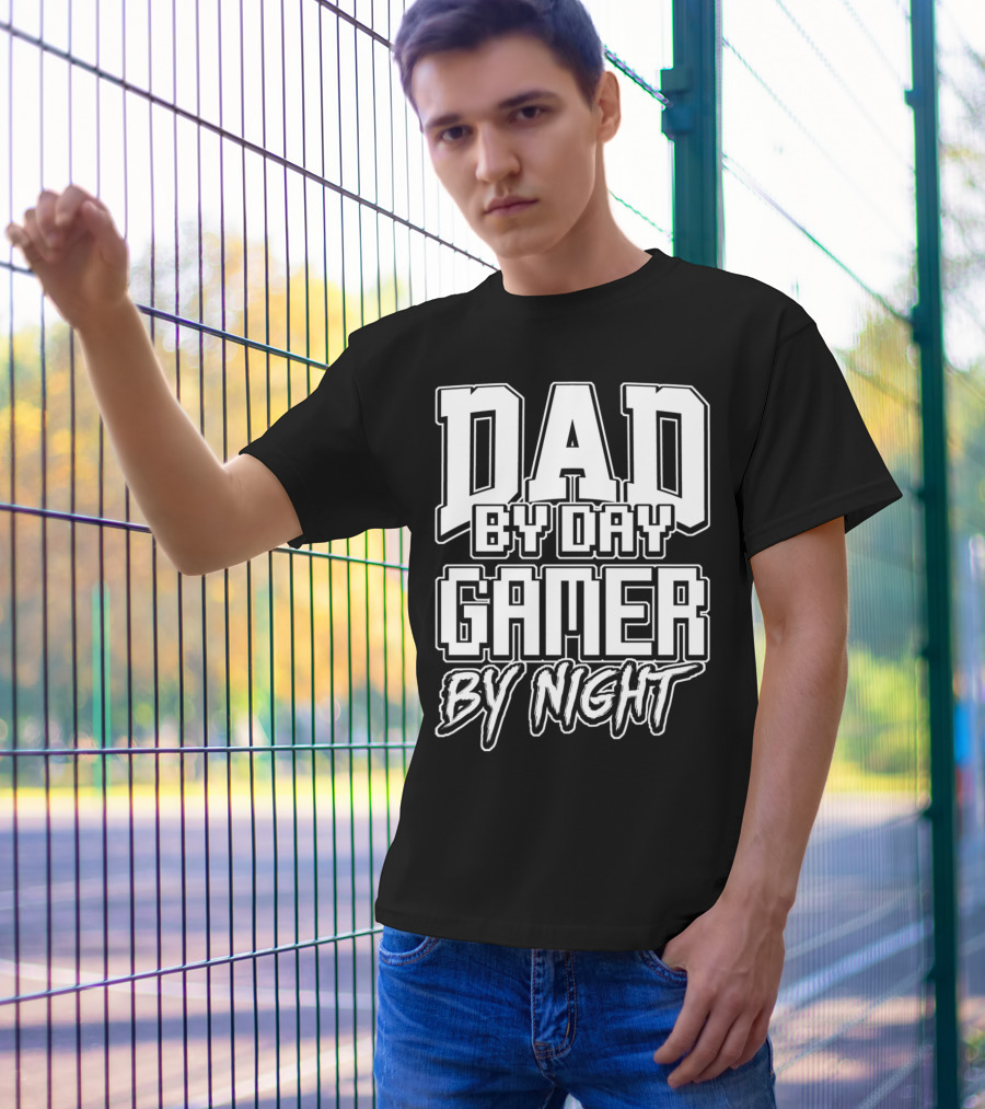 Dad By Day Gamer By Night Christmas Video Computer Games T-Shirt