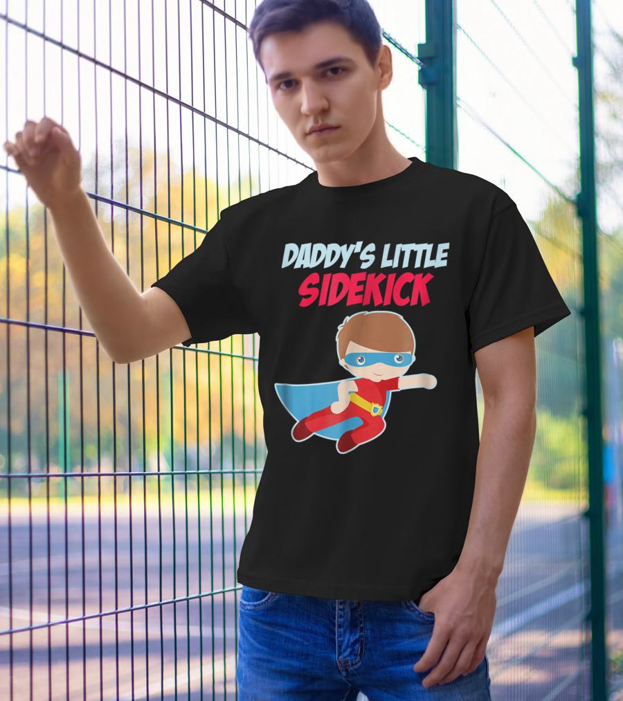 DADDYS LITTLE SIDEKICK Boys Cute Kid Dad Superhero Cape T-Shirt