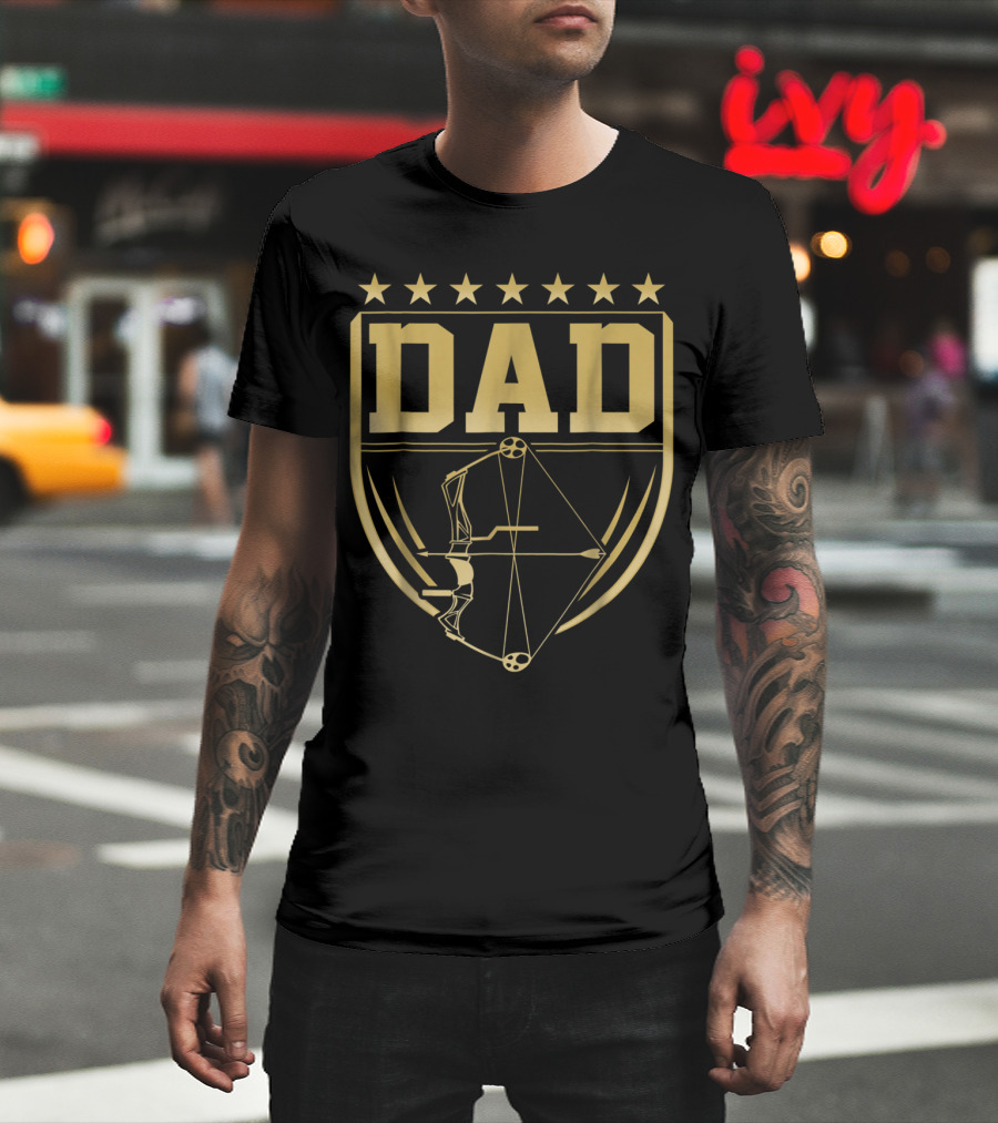 Archery Dad Shield Bow Stars Golden Medal T-Shirt