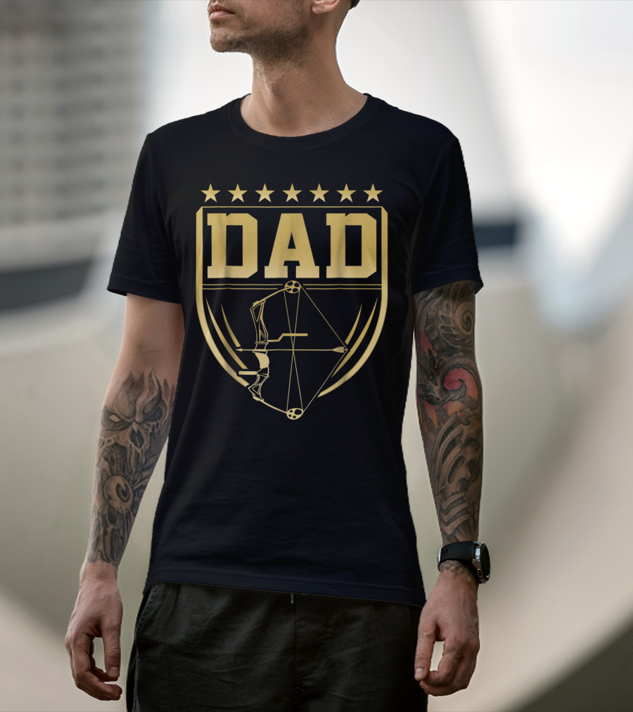 Archery Dad Shield Bow Stars Golden Medal T-Shirt