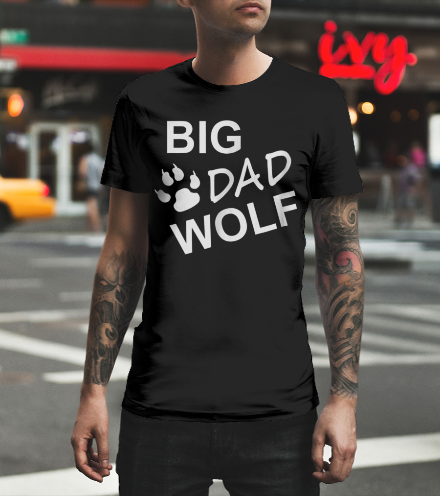 BIG DAD WOLF Paw Prints T-Shirt