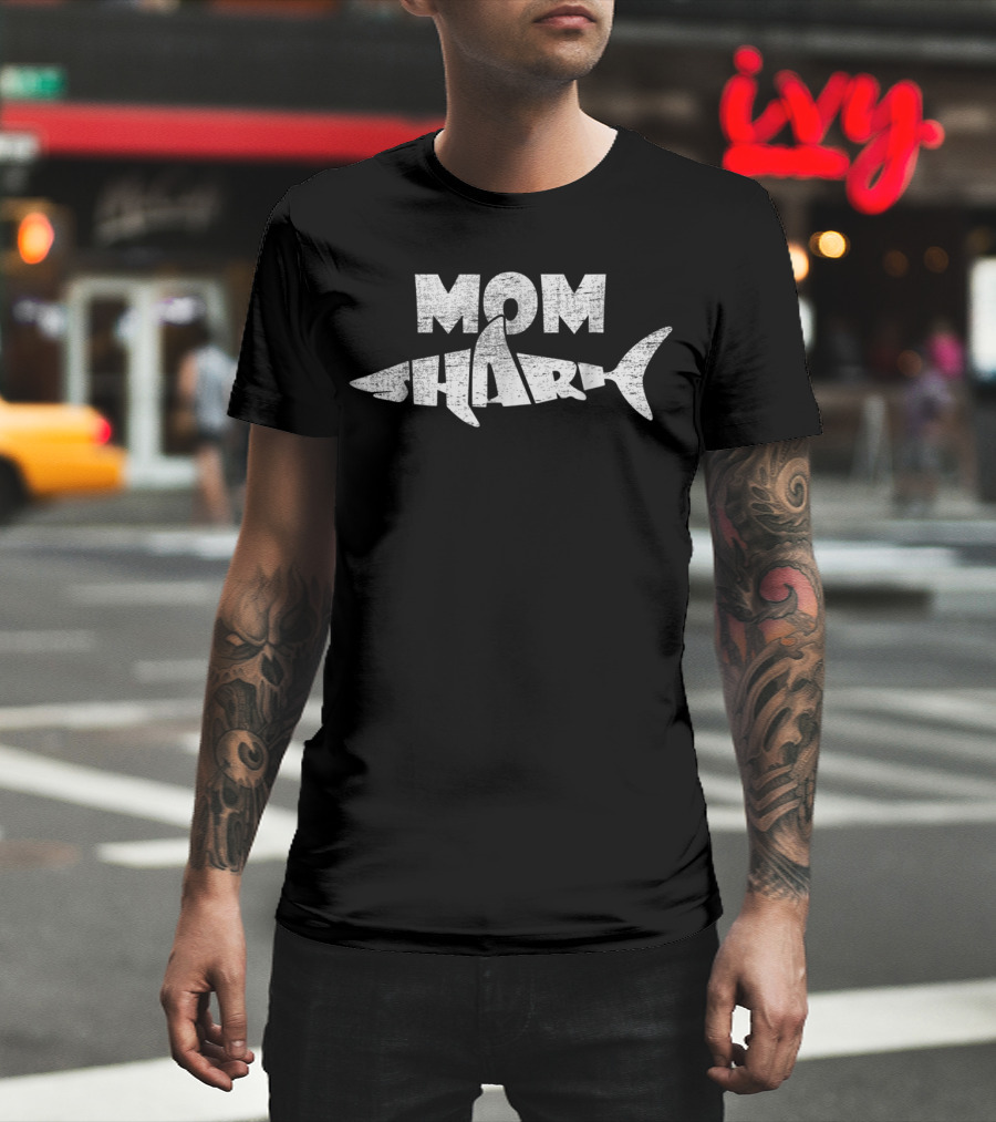 Mom Shark Funny Family Matching Birthday Women61 T-Shirt