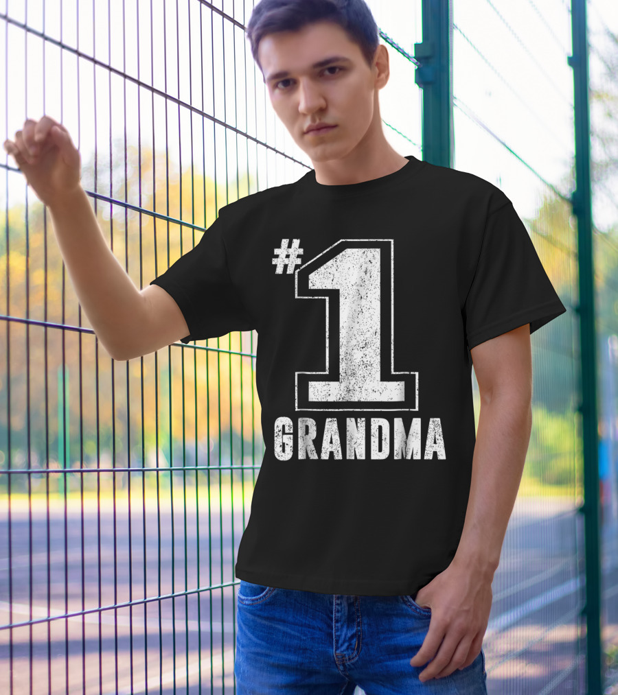 1 Grandma T-Shirt