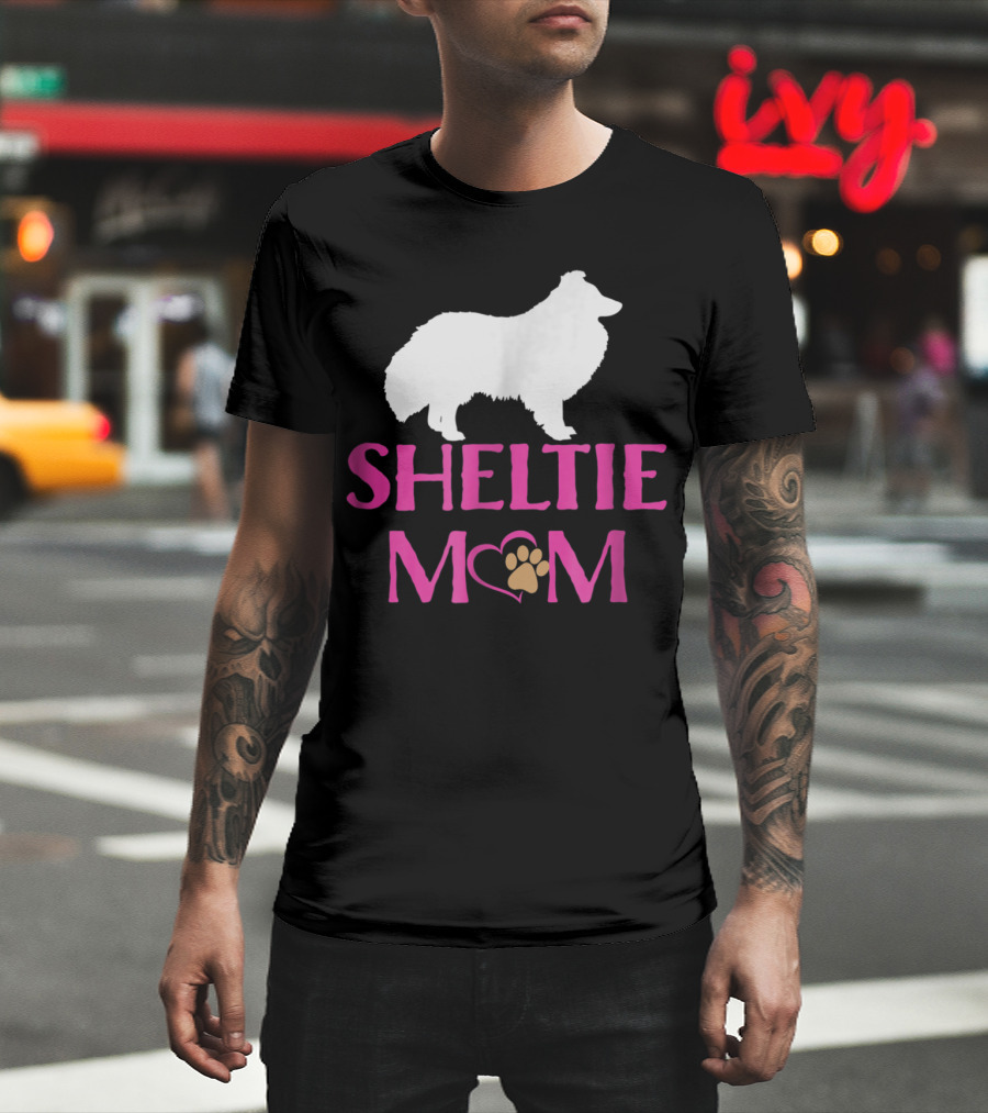 Sheltie Mom With Heart And Paw Prints T-Shirt