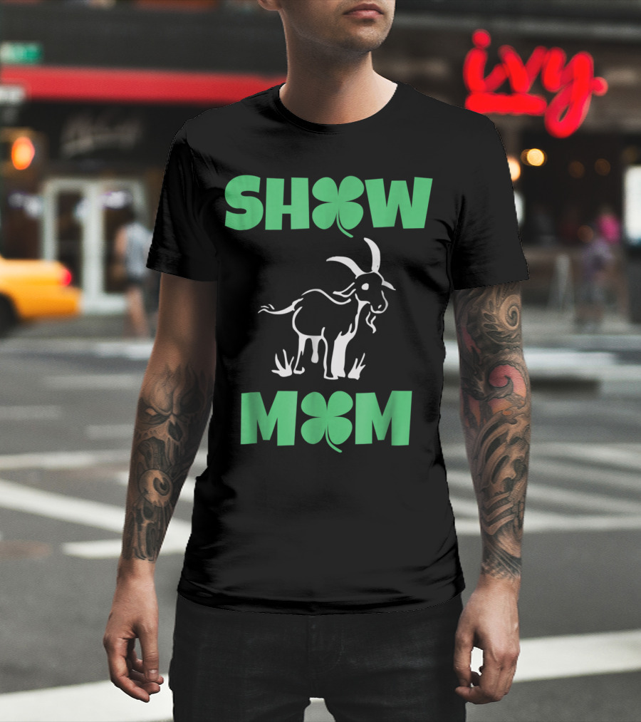 SHOW MOM CLOVER GOAT T-Shirt
