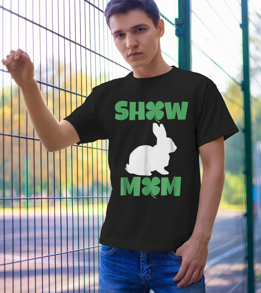 SHOW MOM CLOVER RABBIT T-Shirt