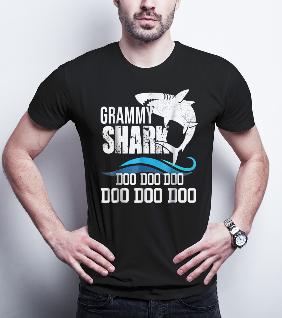 Grammy Shark Doo Doo Doo Mother Mom Grandma Halloween Christmas42 T-Shirt