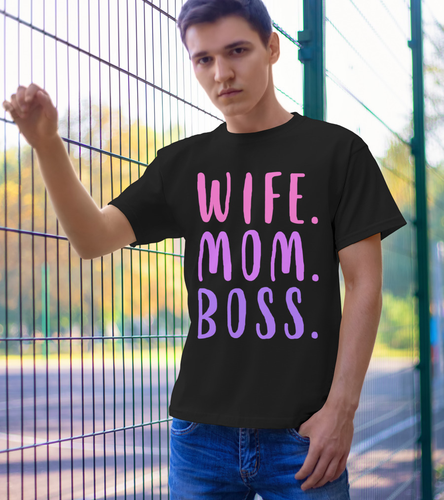 WIFE MOM BOSS Fashion Foe 95 T-Shirt
