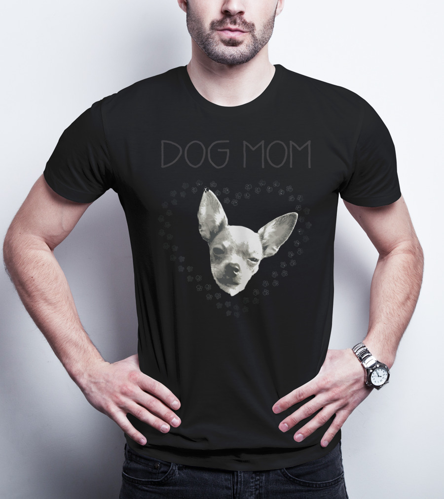 DOG MOM Chihuahua Paw Print Heart T-Shirt