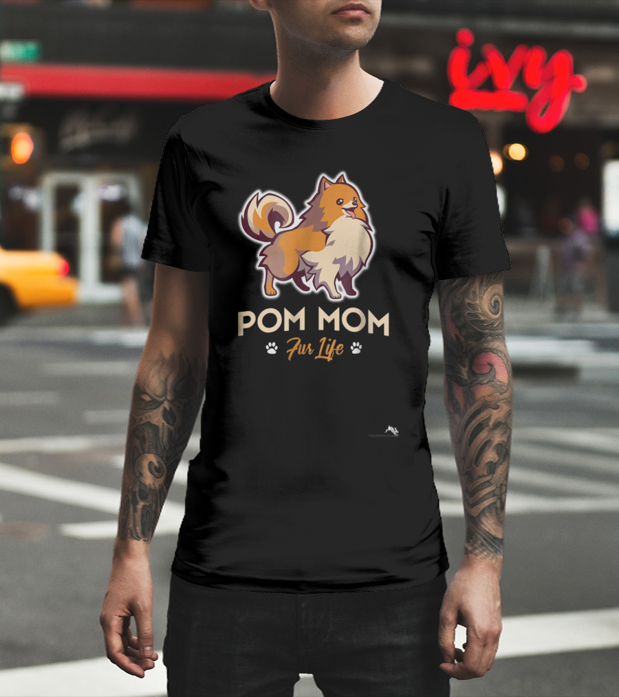 Pom Mom Fur Life Pomeranian Paw Prints T-Shirt