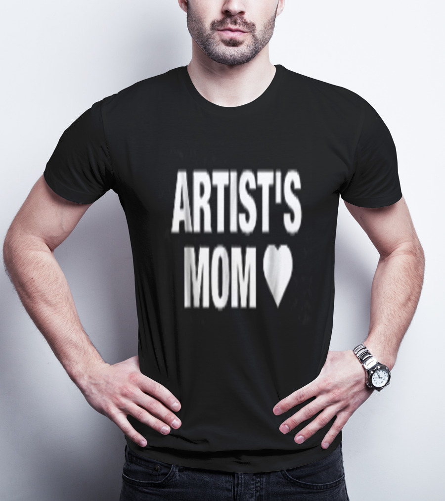 ARTIST'S MOM HEART T-Shirt