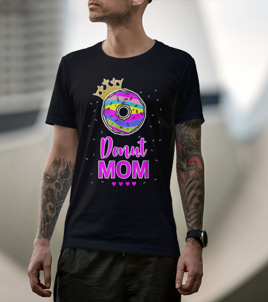 Donut Mom Birthday Girl Matching Family Cake24 Multicolored Crown Hearts T-Shirt
