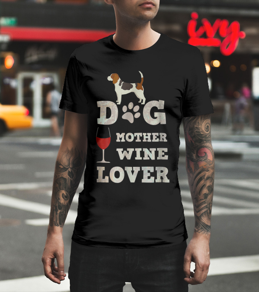 Dog Lover Mother Wine Enthusiast With Basset Hound And Paw Prints T-Shirt