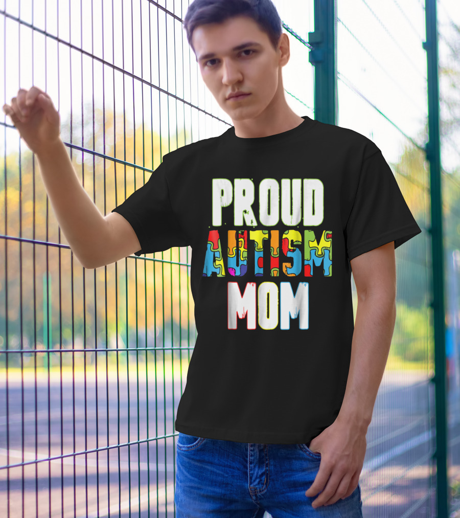 PROUD AUTISM MOM Autism Awareness Puzzle T-Shirt