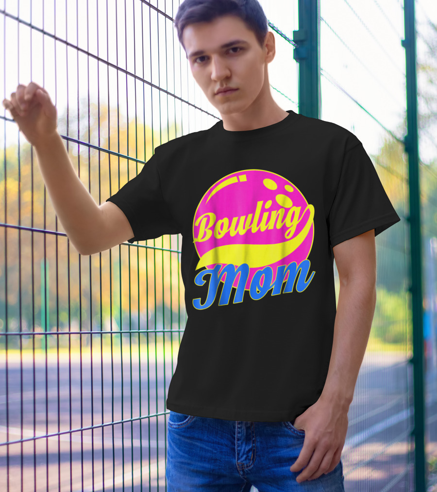 Bowling Mom Bowler League Pink Yellow Bowling Ball T-Shirt