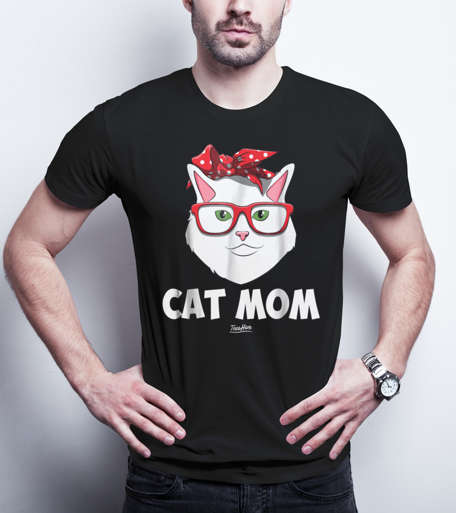 Cat Mom Funny Cat Lover With Glasses And Red Bow T-Shirt