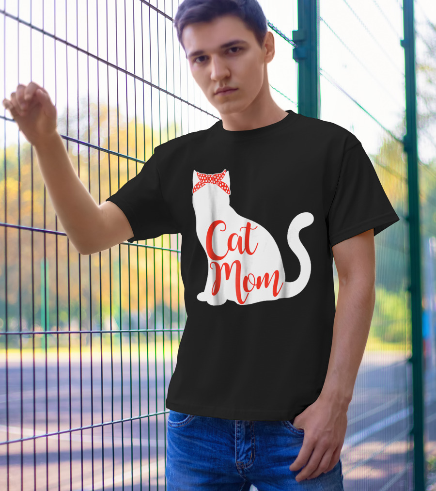 Cat Mom Cute Cat Owner Lover With Red Bow T-Shirt