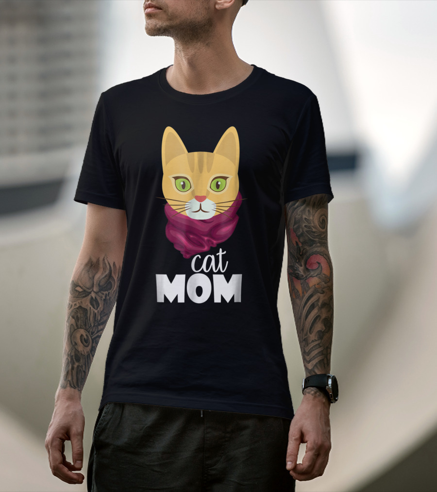 Cat Mom Funny For The Perfect Cat Mom In Your Family T-Shirt