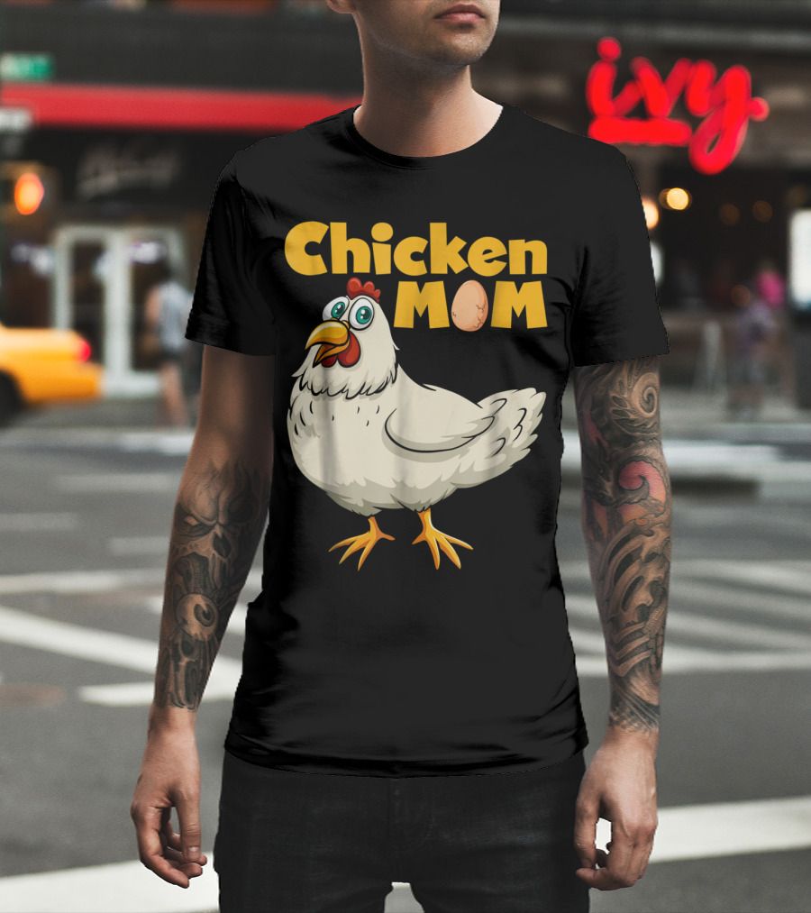 Chicken Mom Cute Cartoon Hen With Egg Lettering T-Shirt