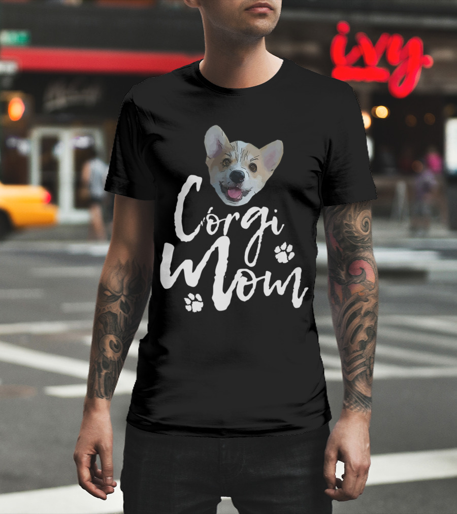 Corgi Mom Cute Dog Face With Paw Print Accents T-Shirt