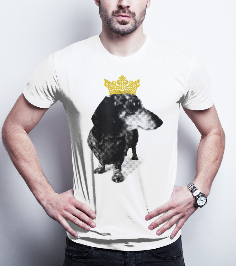 Cute Dachshund Princess With Golden Crown T-Shirt