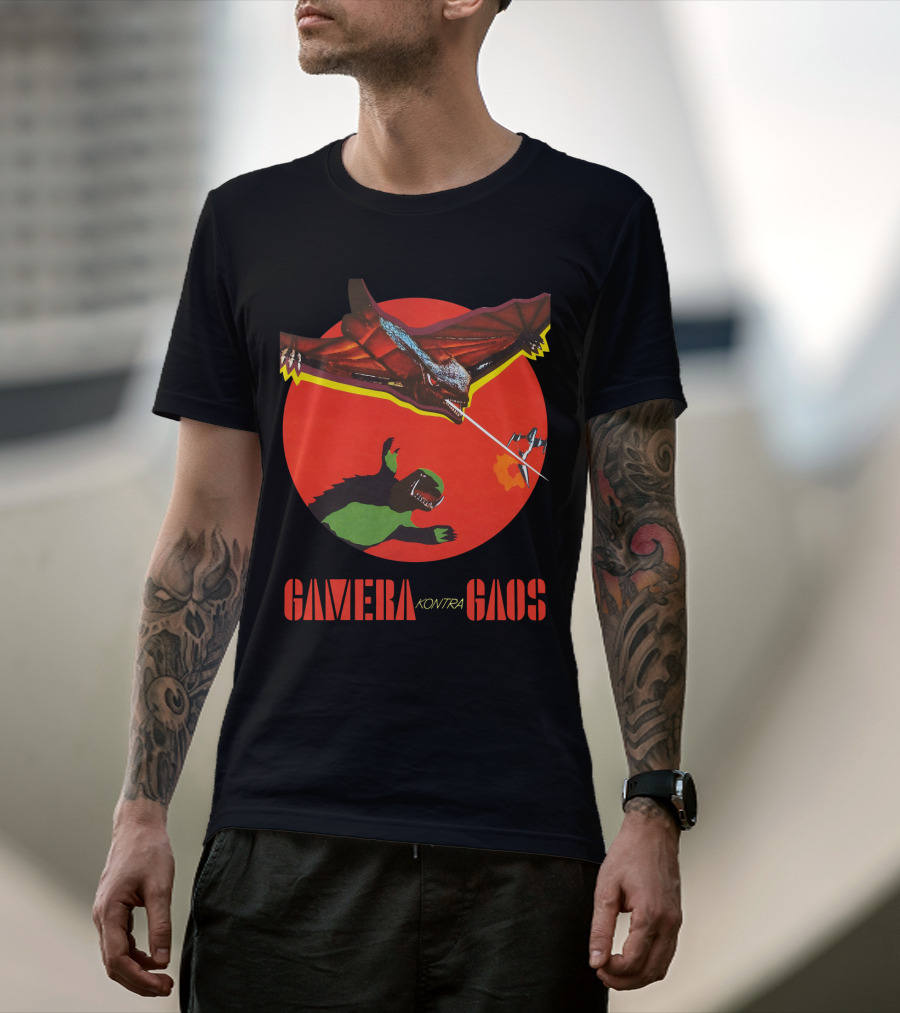 Gamera Kontra Gaos Retro Monster Battle Scene T-Shirt