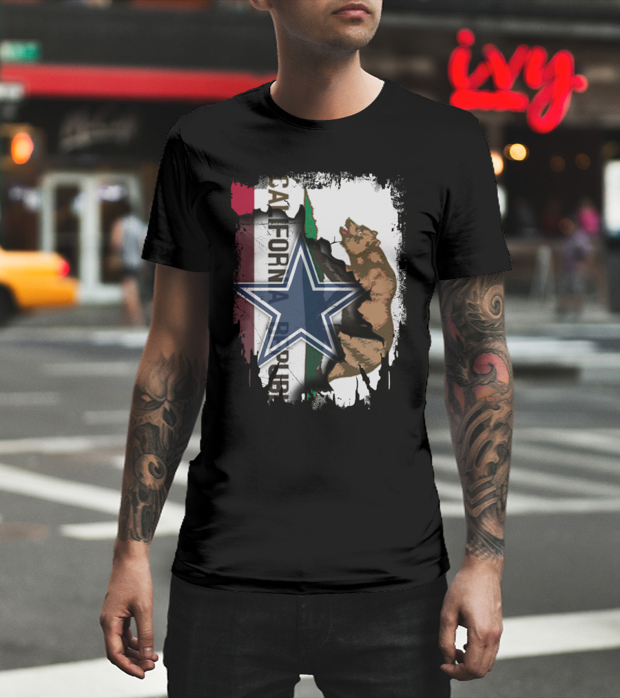 California Republic With Dallas Cowboys Star And Bear T-Shirt