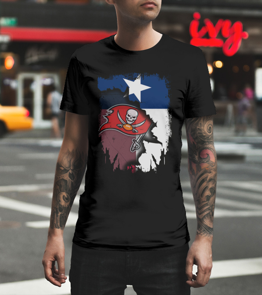 Texas Flag And Tampa Bay Buccaneers Skull And Swords Football Logo Combination T-Shirt