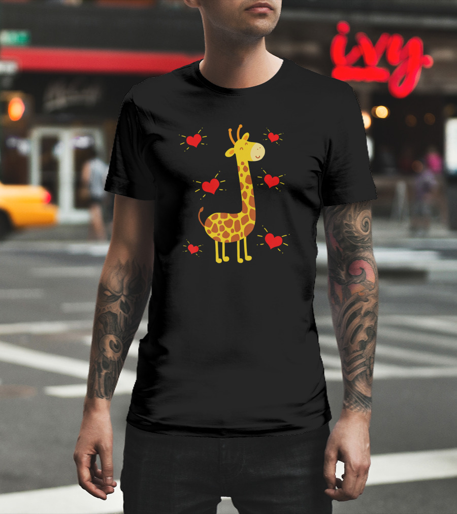 Giraffe Lover Heart Zookeeper With Cute Giraffe Surrounded By Red Hearts T-Shirt