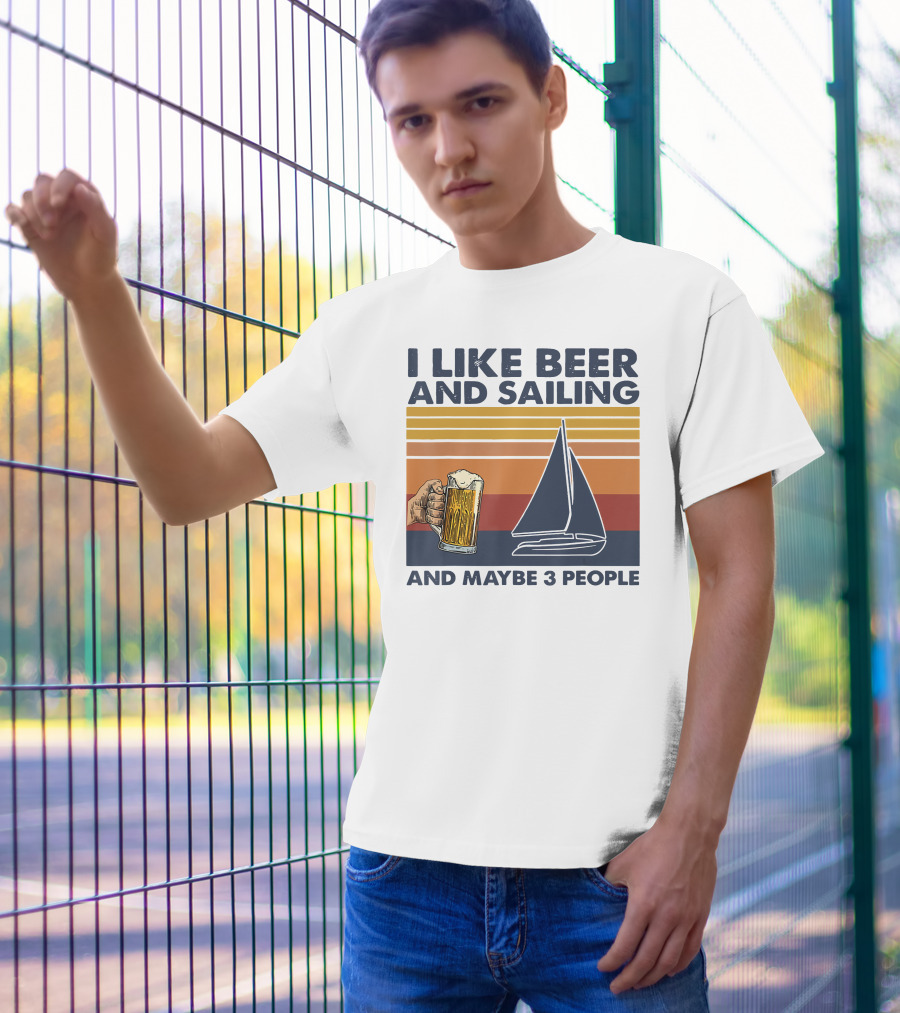 I Like Beer And Sailing With Maybe 3 People Retro Sailboat And Beer Mug T-Shirt