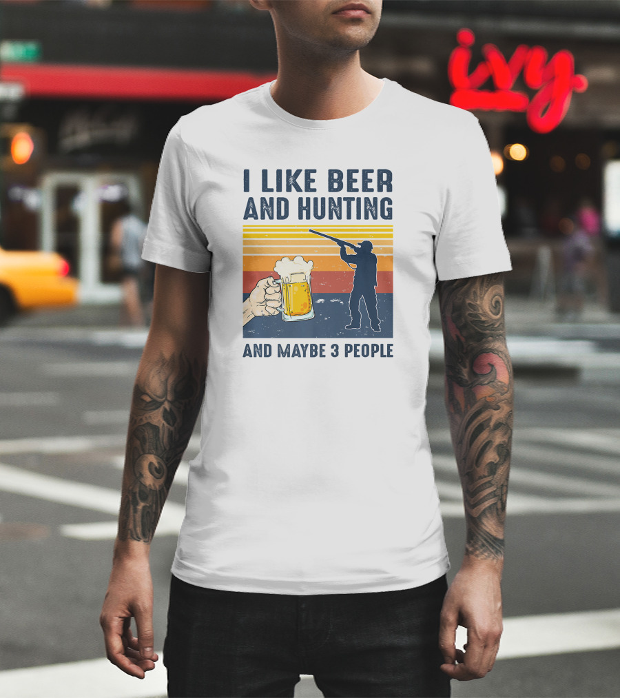 I Like Beer And Hunting Maybe 3 People Sunrise Silhouette Retro T-Shirt