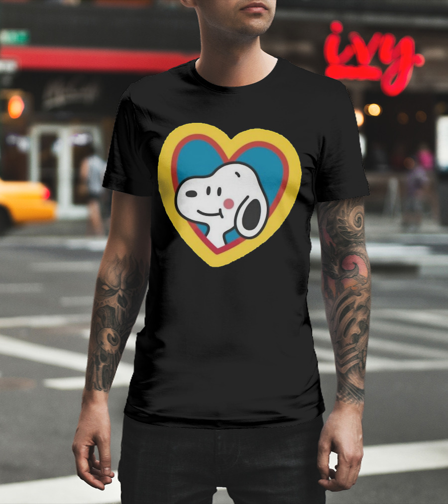Snoopy Heart Love Peanuts Cartoon T-Shirt