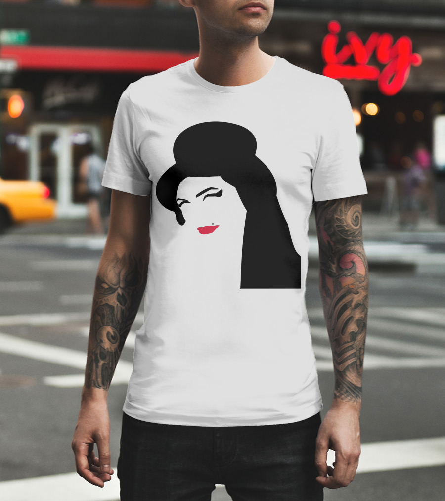 Amy Winehouse Iconic T-Shirt