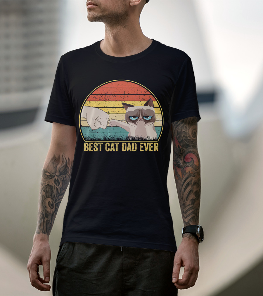Best Cat Dad Ever Fist Bump Retro Style Cat Daddy T-Shirt
