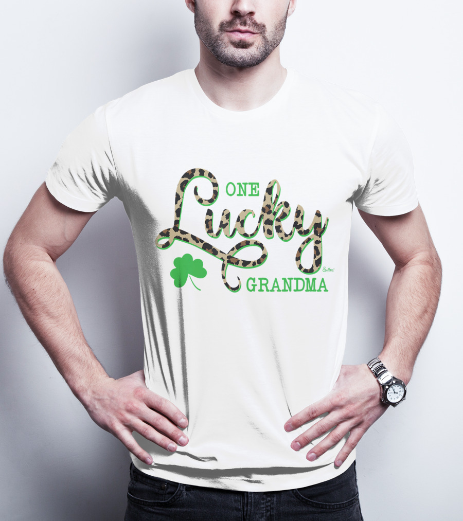 One Lucky Grandma Leopard Shamrock T-Shirt