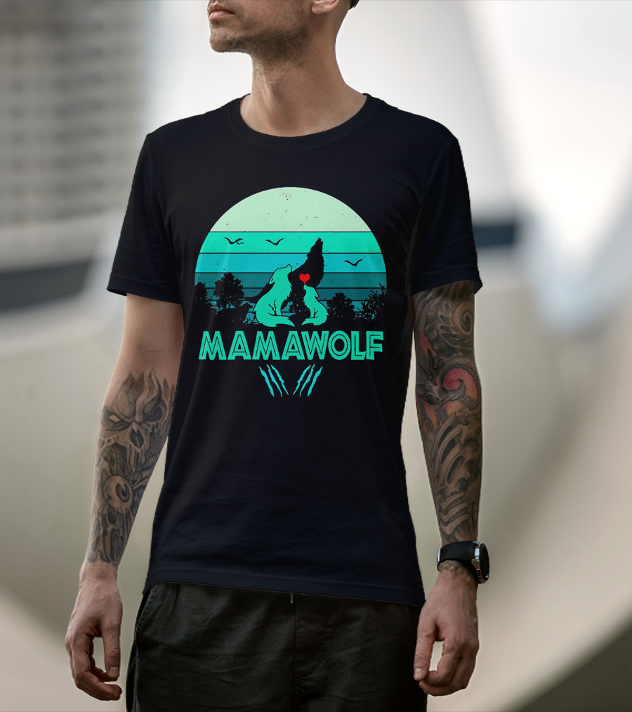 MAMAWOLF Babies Mom Vintage Wolf Heart Moon T-Shirt