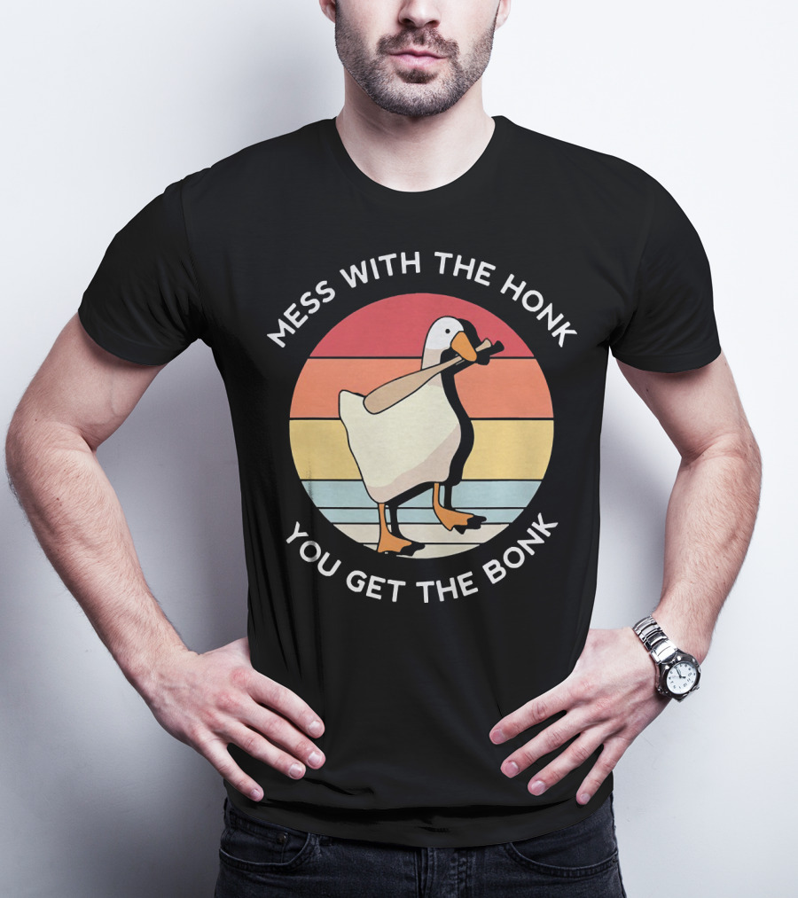 Mess With The Honk You Get The Bonk Goose Retro Vintage Goose With Bat T-Shirt