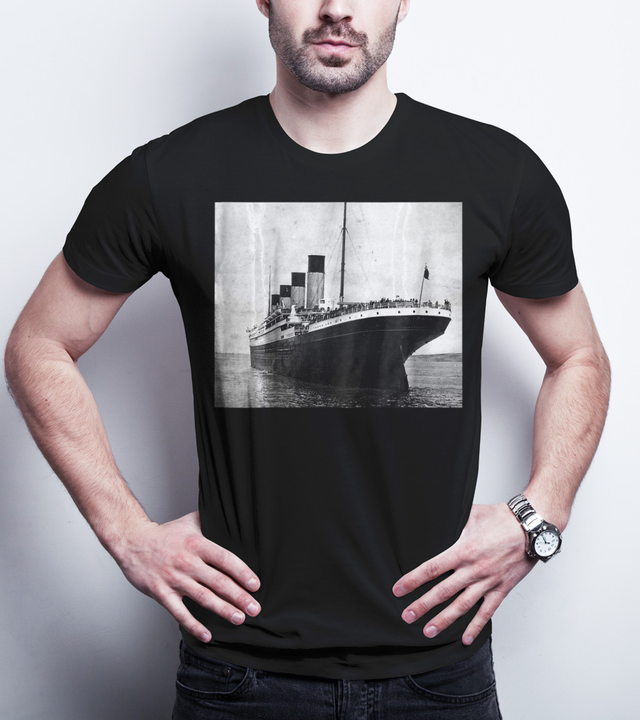 Kids The Titanic Setting Sail Iconic Ocean Liner Image T-Shirt