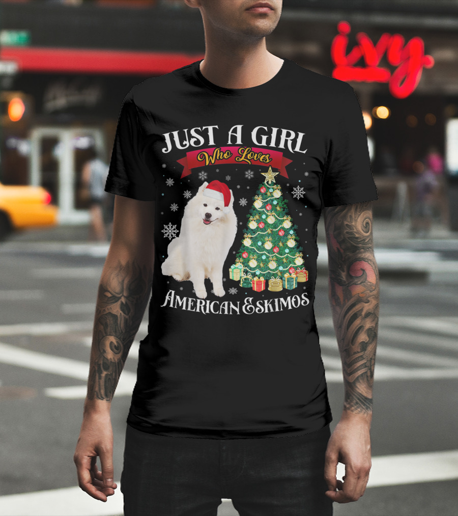 Just A Girl Who Loves American Eskimos Santa Hat Christmas Tree T-Shirt