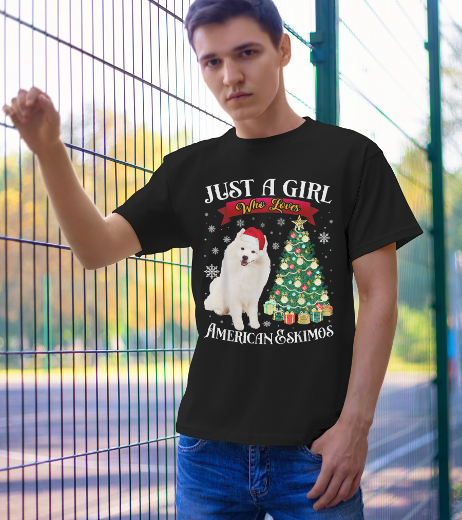 Just A Girl Who Loves American Eskimos Santa Hat Christmas Tree T-Shirt
