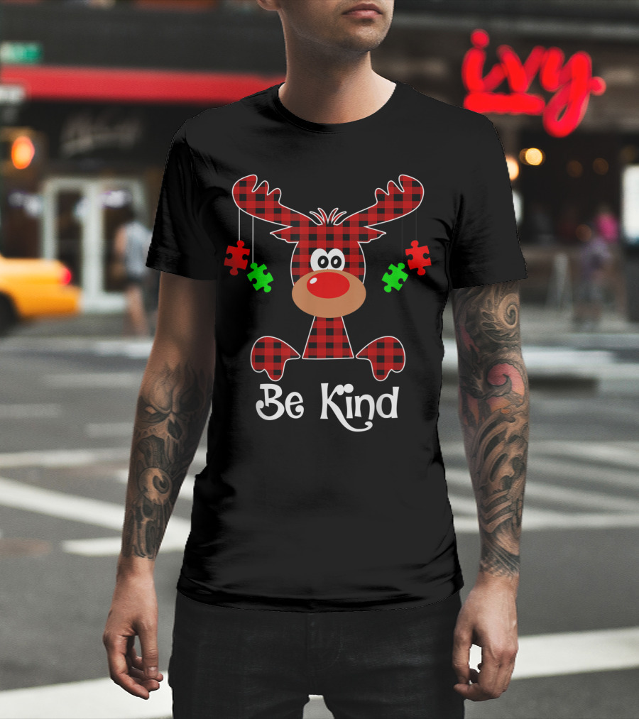 Be Kind Checkered Reindeer With Puzzle Pieces Autism Awareness Christmas T-Shirt
